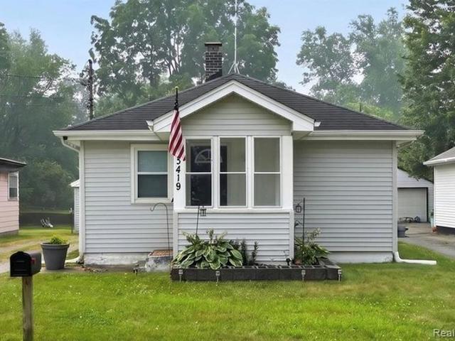 3419 Gypsy Ln, Leoni Township, MI 49202