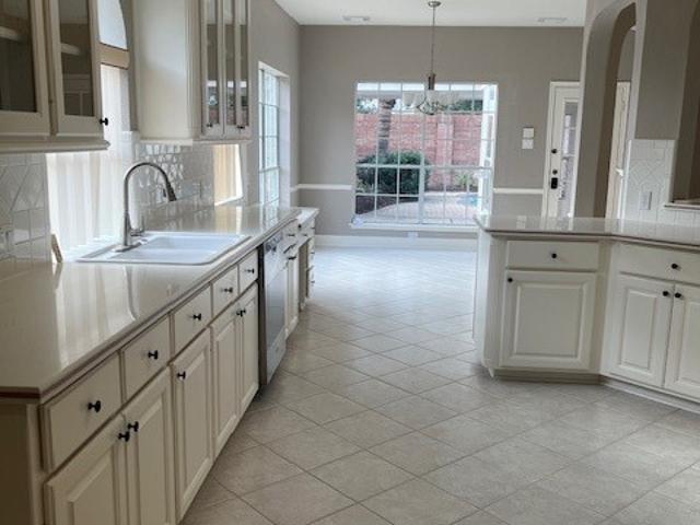 3419 Scenic Elm St, Houston, TX 77059 | Compass