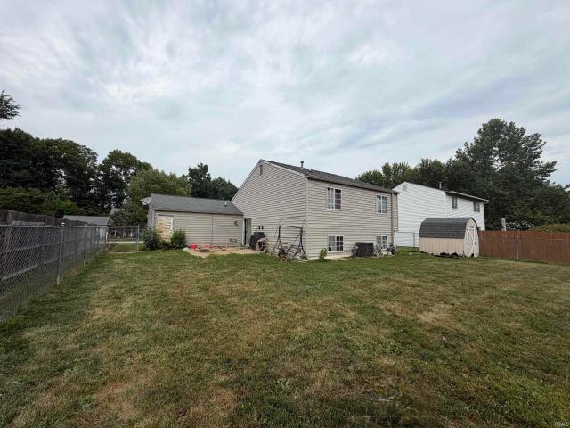 3419 W Fox Trail Court
