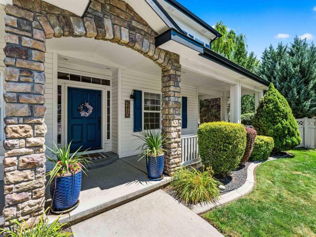 3410 N Boulder Creek Ave