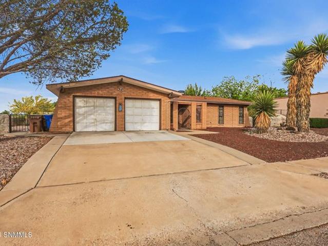 3410 Neptune Dr, Las Cruces, NM 88012