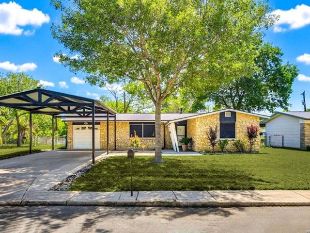 3410 Autumn Ln, Kirby, TX 78219