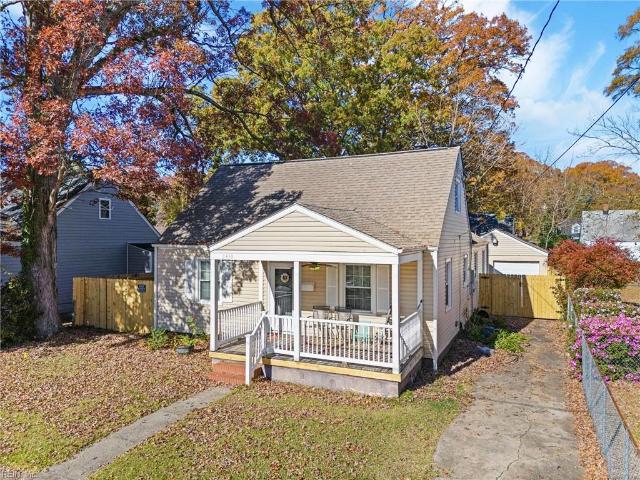 3410 Arlington PL