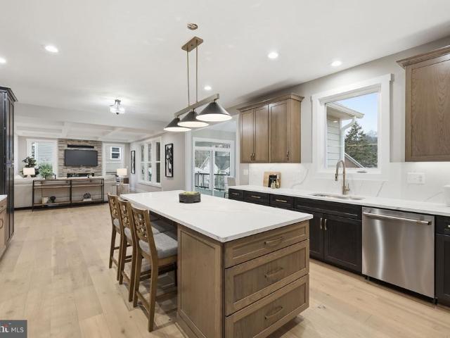3410 Burrows Avenue