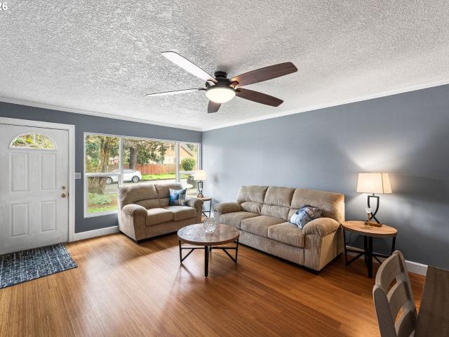 3410 E 29th St, Vancouver, WA 98661 | MLS #456605 | Compass
