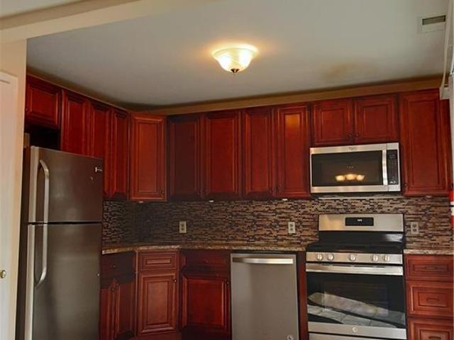 3410 Whispering Hills