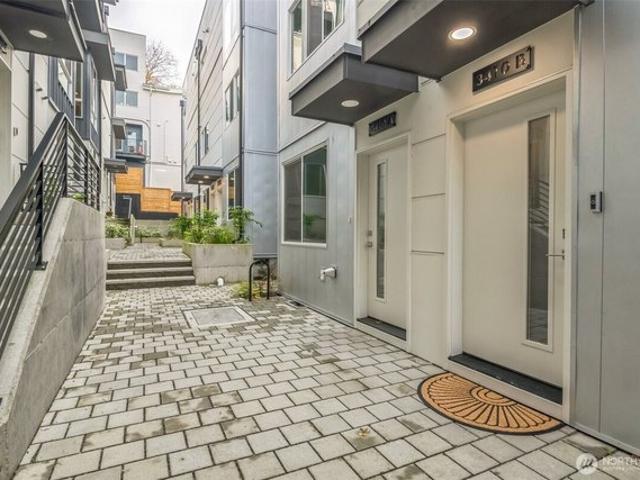 3410 15th Ave W Unit B, Seattle, WA 98119