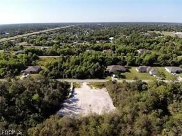 3410 32nd St W, Lehigh Acres, FL 33971