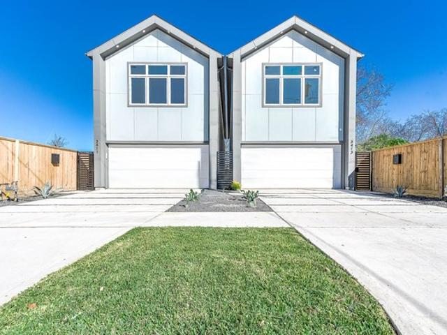 3411 McGowen St, Houston, TX 77004