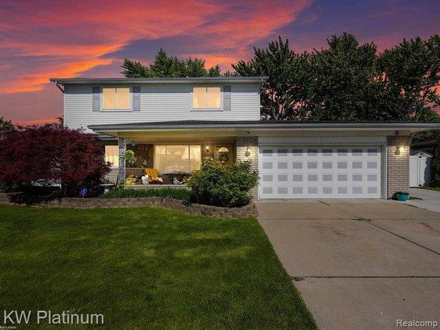 34126 Dryden Dr, Sterling Heights, MI 48312
