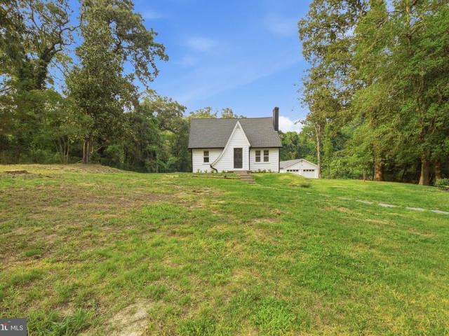 3412 Oaklawn Road