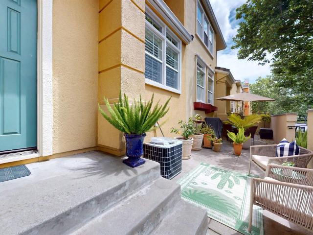 3412 Fitzsimmons Cmn