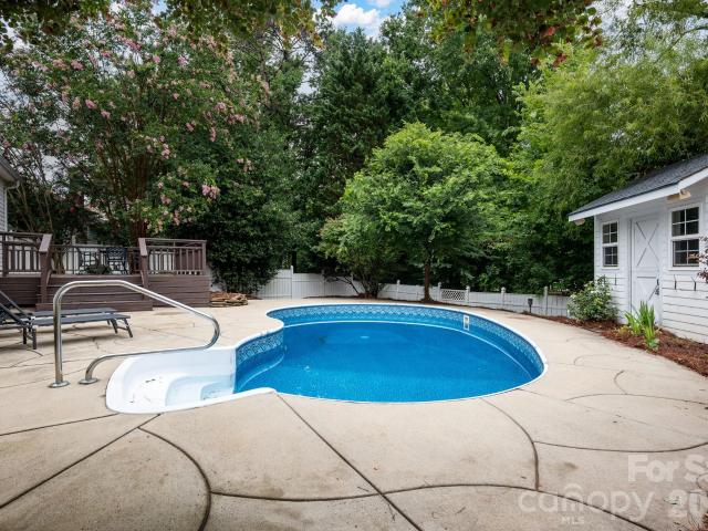 3412 Pondridge Court