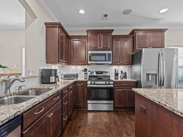3412 S Beaver Lane