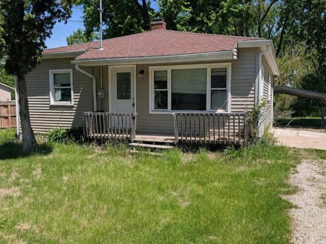 3412 2nd St, East Moline, IL 61244