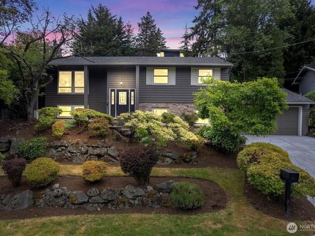 3412 79th Ave SE, Mercer Island, WA 98040