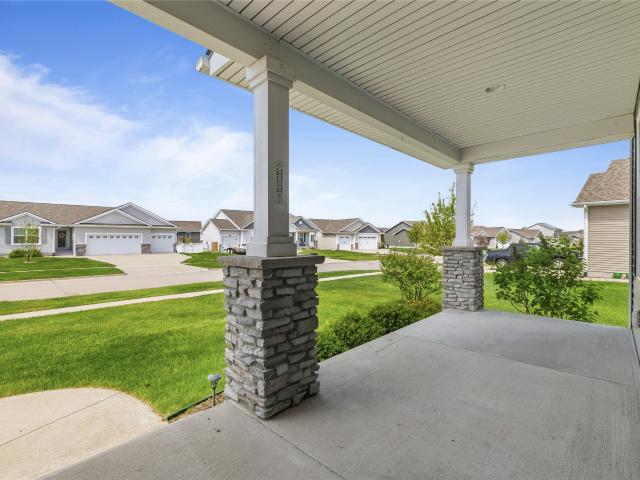 3413 NW Trestle Point Drive