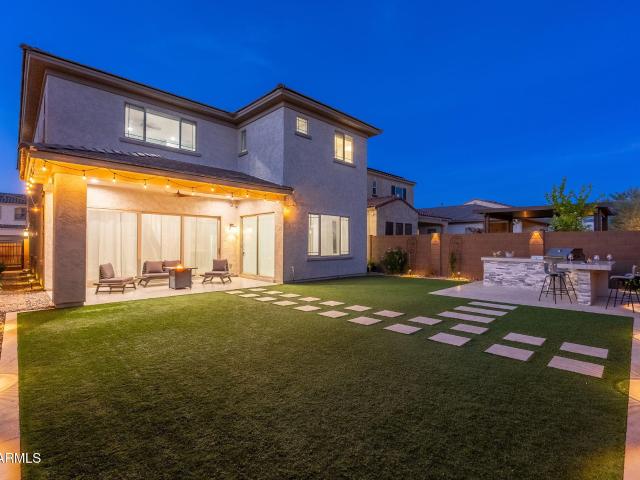 3413 e crest lane