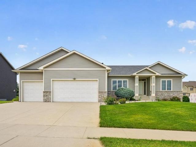 3413 Stonehedge Dr NE, Rochester, MN 55906