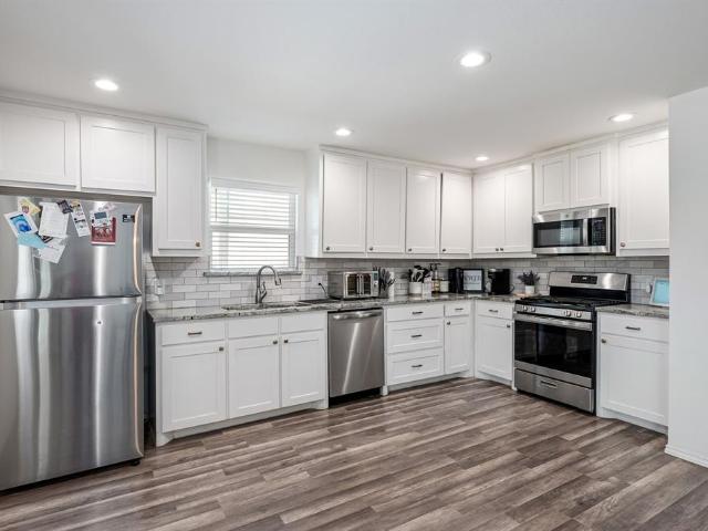 3413 Sunnydale Lane