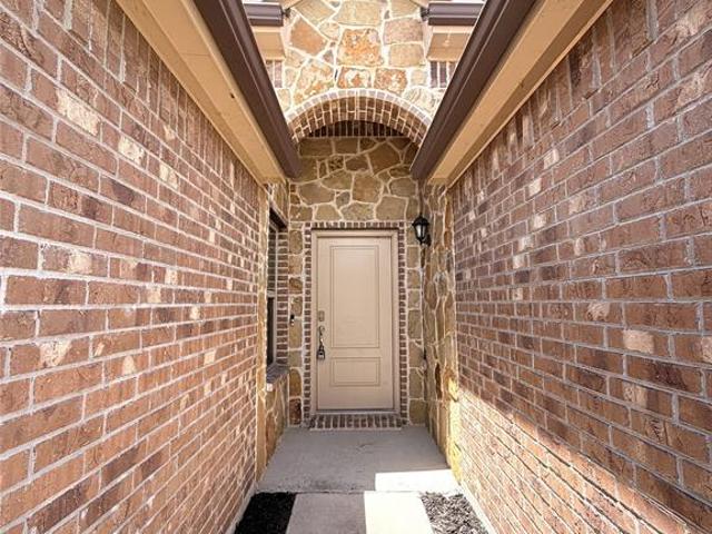 3413 Sabine Drive