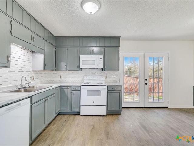 3413 Victoria Circle