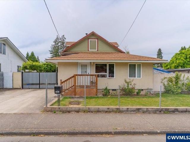 341 25th St SE, Salem, OR 97301