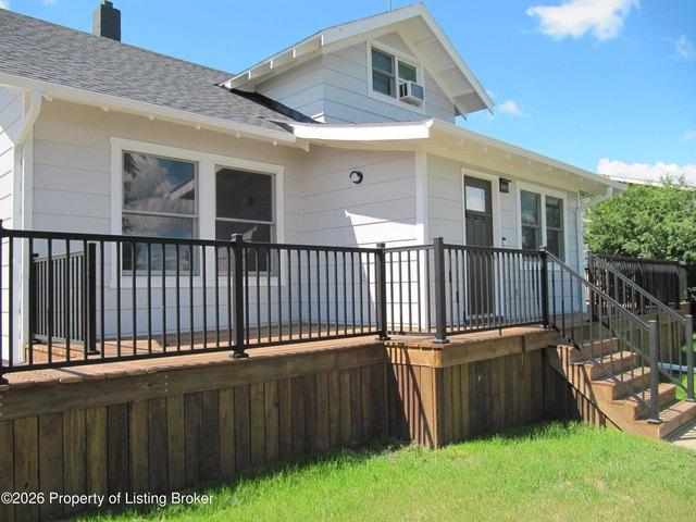 341 2nd St SE, Beach, ND 58621
