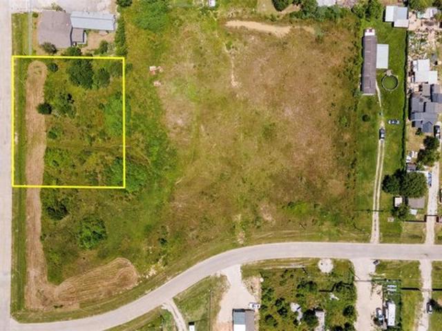 341 County Road 3578, Cleveland, TX 77327