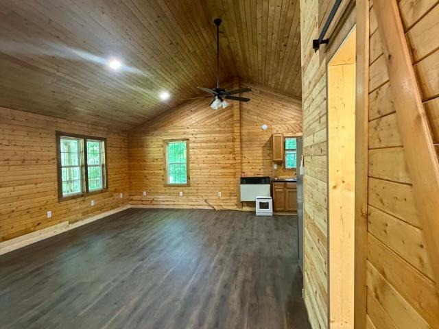 341 Cooper Ln
