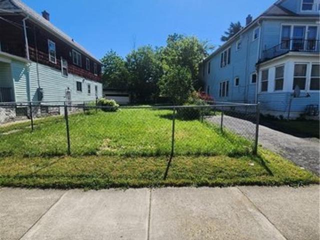 341 Cambridge Ave, Buffalo, NY 14215