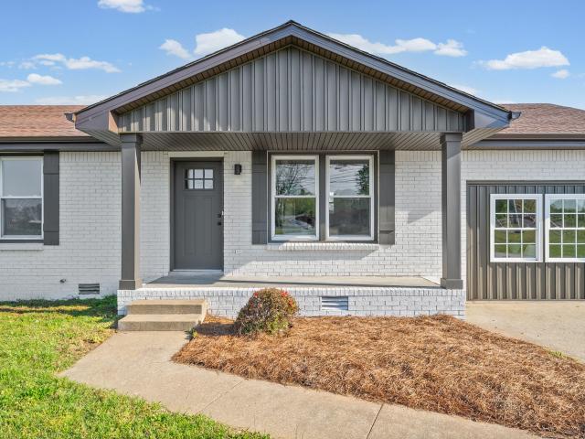 341 Cunningham Ln