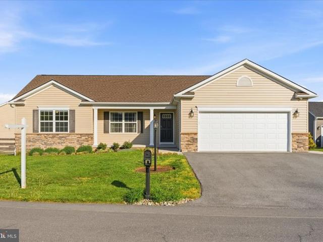 341 Dayspring Ln, Hagerstown, MD 21742