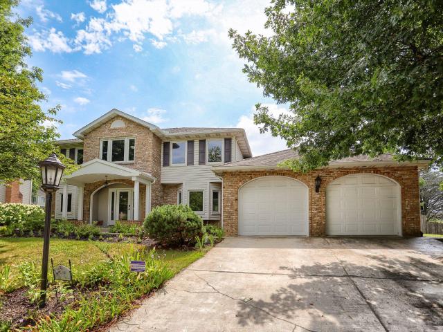 341 E Meadow Drive
