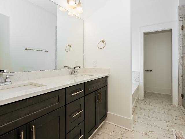 341 Edwin St # B