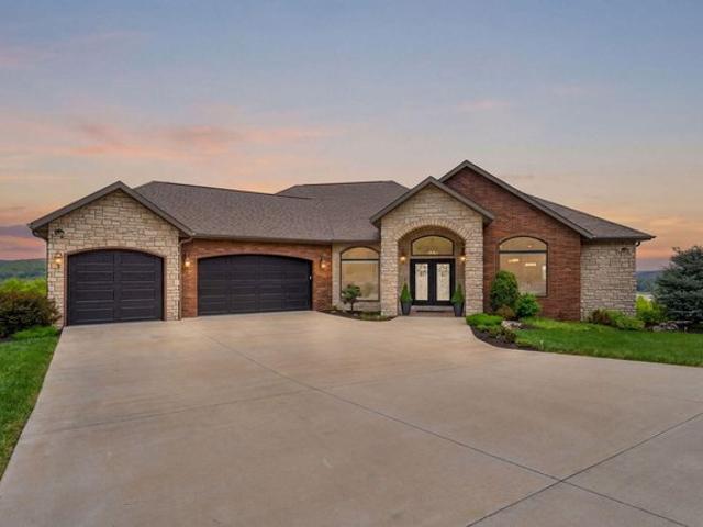 341 Flat Rock Rd, Hollister, MO 65672