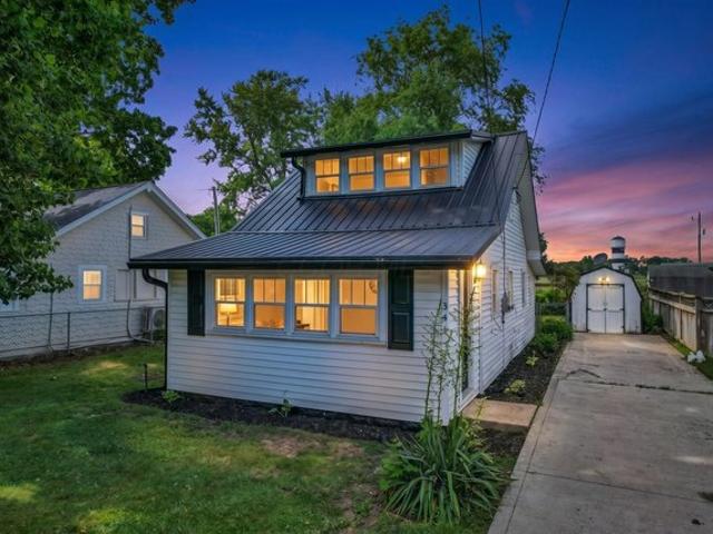 341 Highland Ave, Buckeye Lake, OH 43008