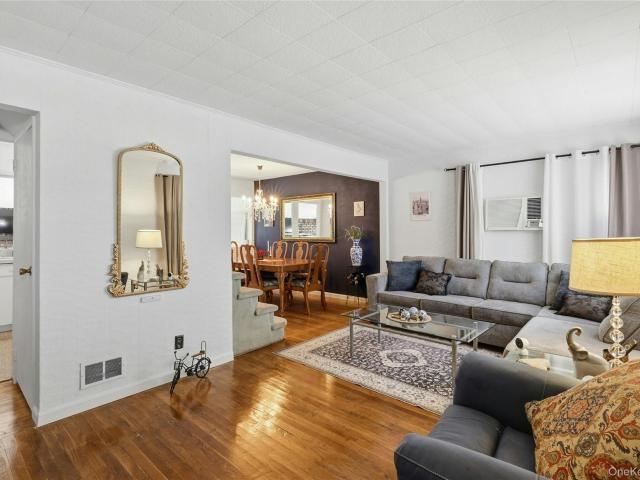 341 Hillcrest Drive
