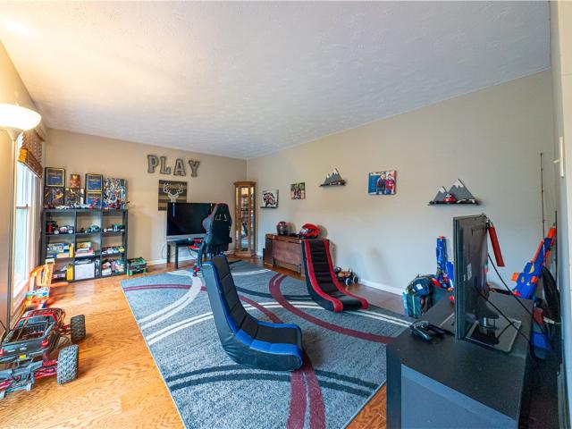 341 Indian Ridge Dr