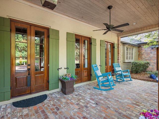 341 Johnstone Drive