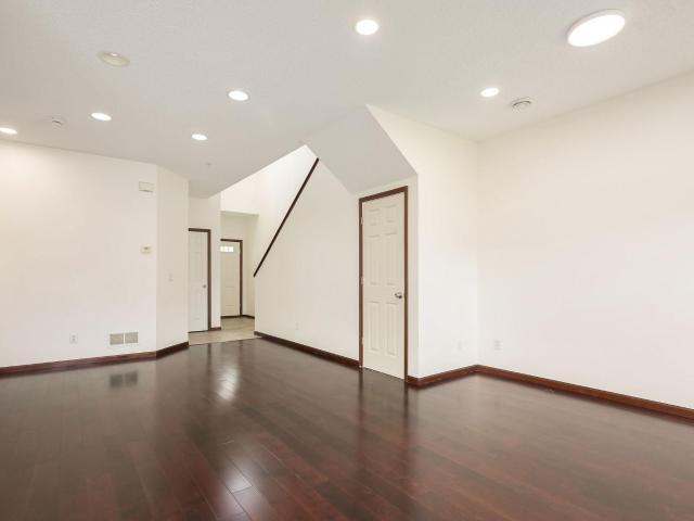 341 Jolly Lane NE