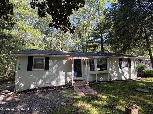 341 Owassa Dr, Pocono Lake, PA 18347