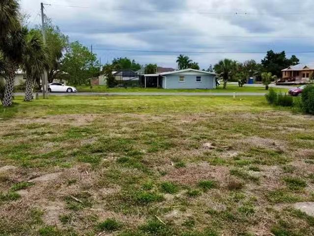341 Lake Ct, Punta Gorda, FL 33950 MLS C7490512