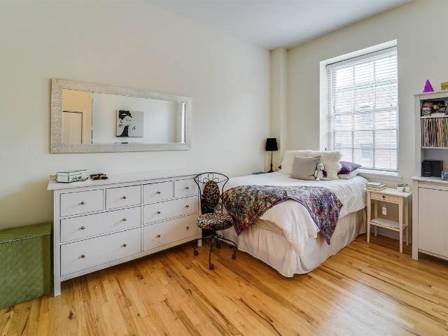 341 Monmouth St # 305