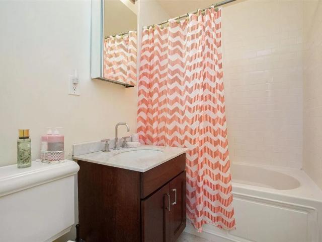 341 Monmouth St # 306D
