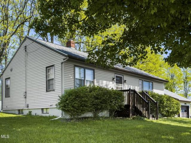 341 Master St, Valley Falls, NY 12185