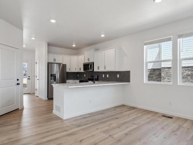 341 N Bersshine Street