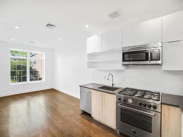341 Nostrand Avenue, Brooklyn, NY