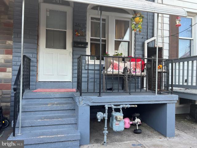 341 S 9th St, Reading, PA 19602 | MLS #PABK2067 | Compass