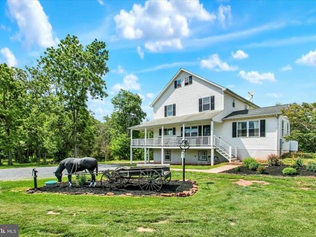 341 Schwartz Rd, Gettysburg, PA 17325